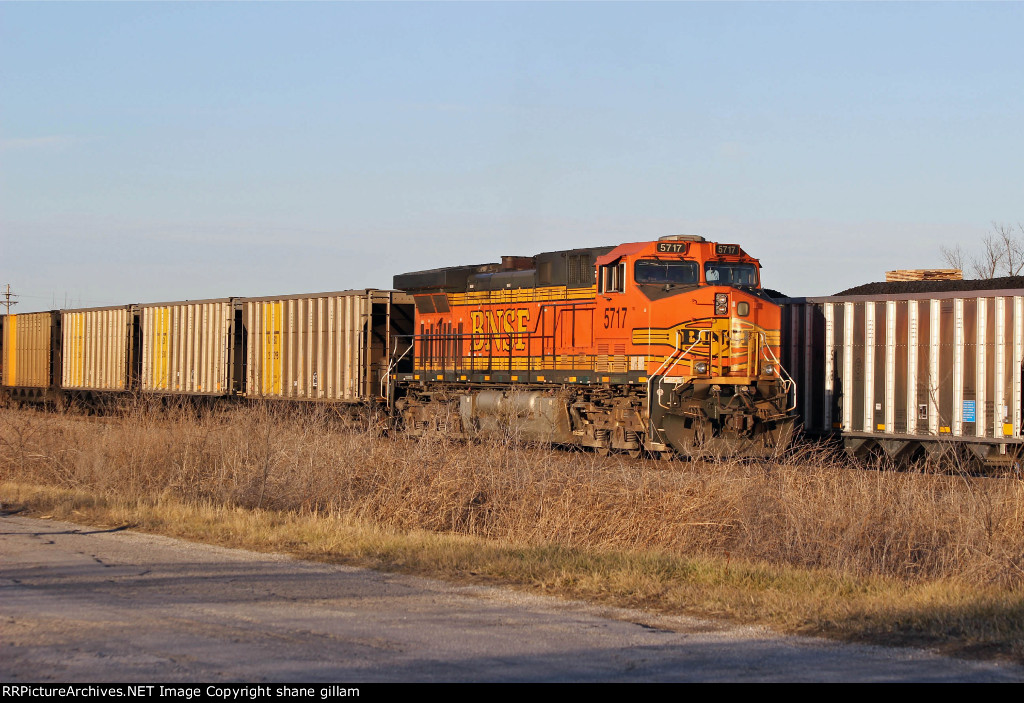 BNSF 5717